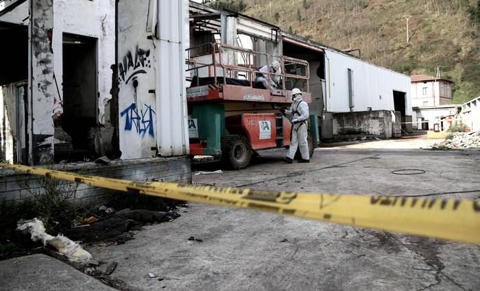 Polmetasa botatzeko lanen lehen fasearekin hasi dira Arrasaten ...